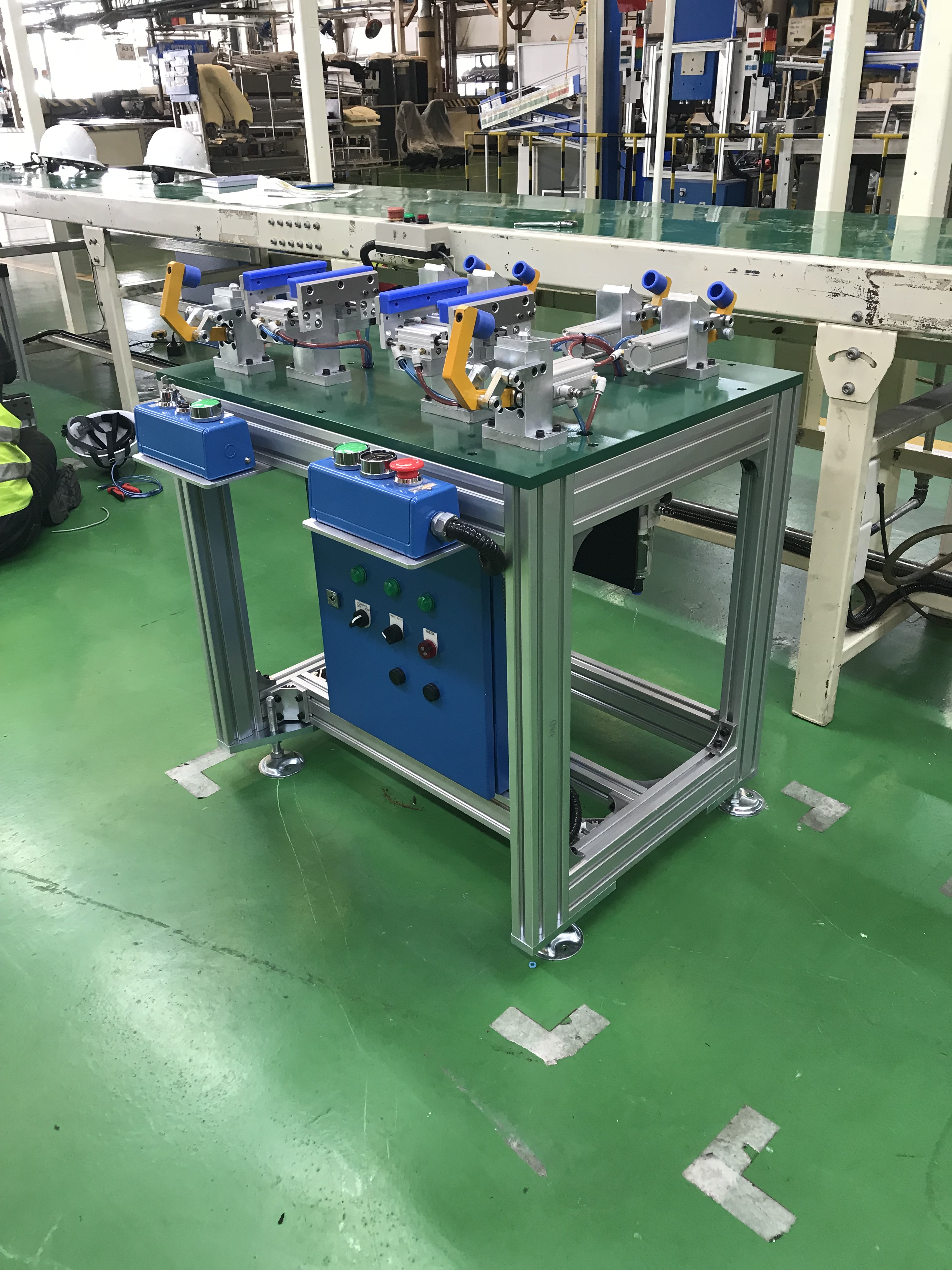 FIXTURE ASSEMBLY - Viss