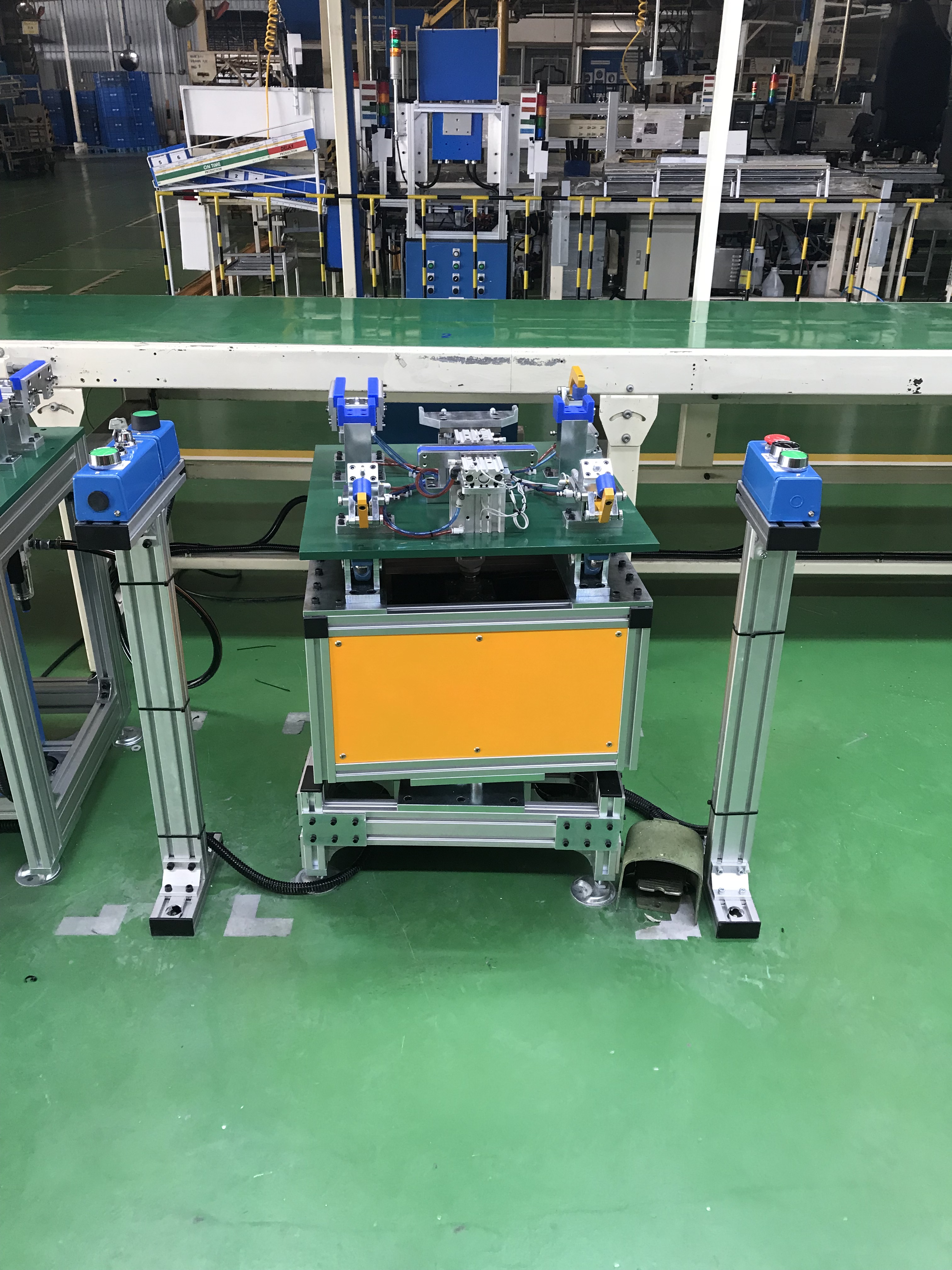 FIXTURE ASSEMBLY - Viss