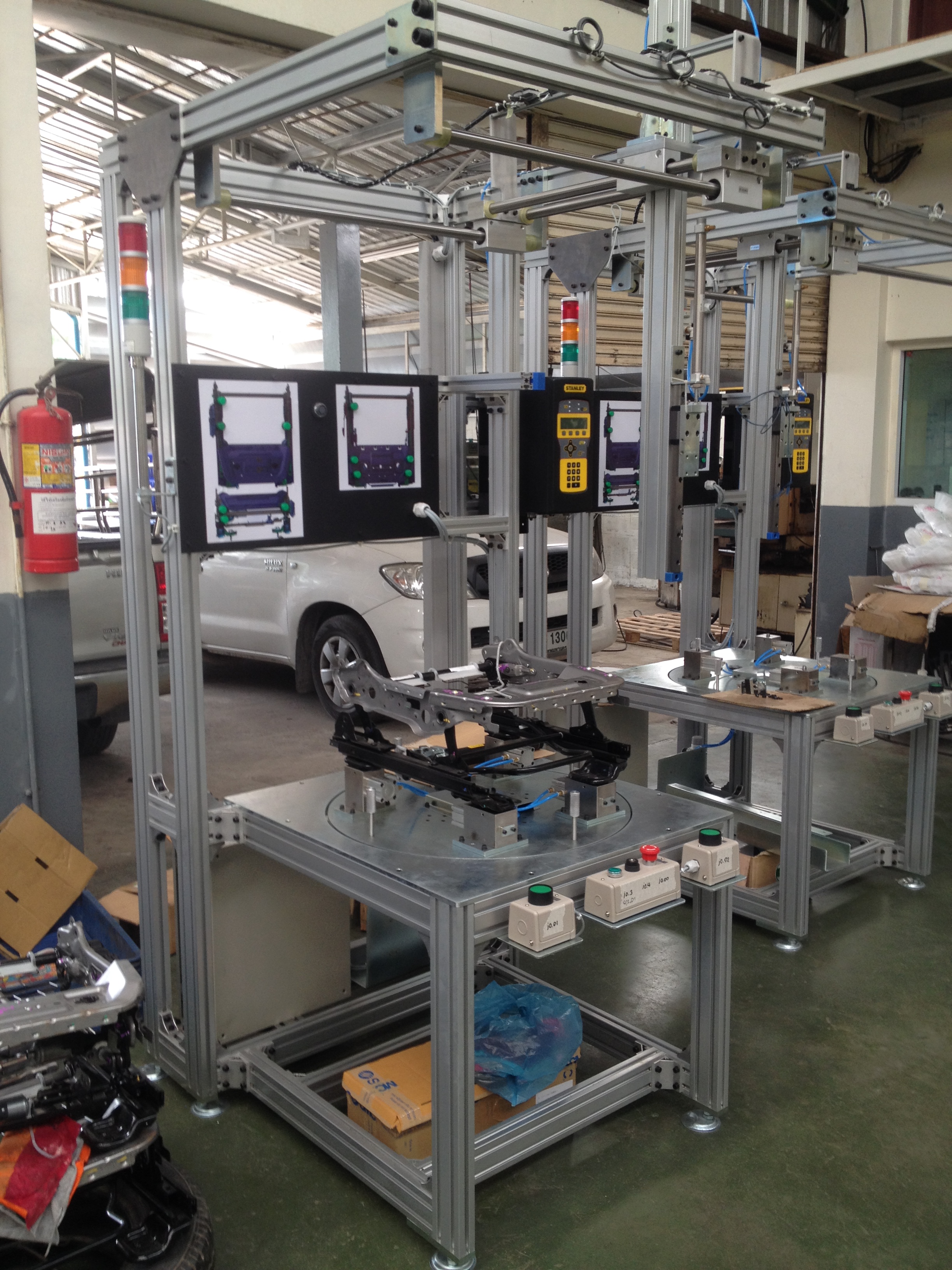 FIXTURE ASSEMBLY - Viss