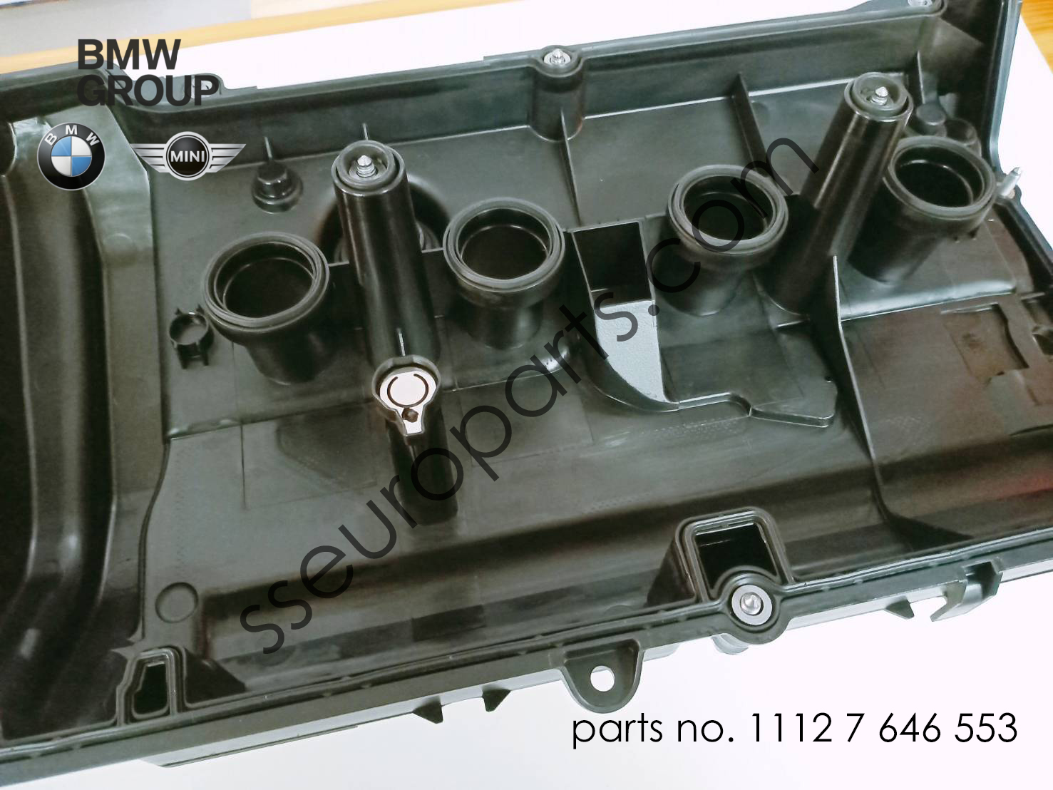 Cylinder head cover Part number: 11127646553 7646553 - Sseuroparts