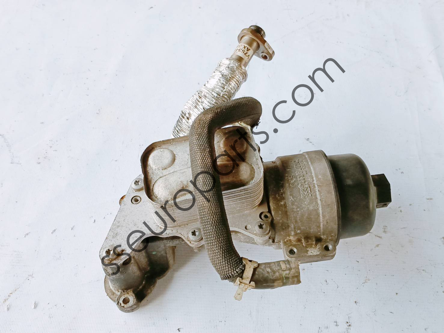 Oil filter with plastic cover 11428643749 8643749 - sseuroparts