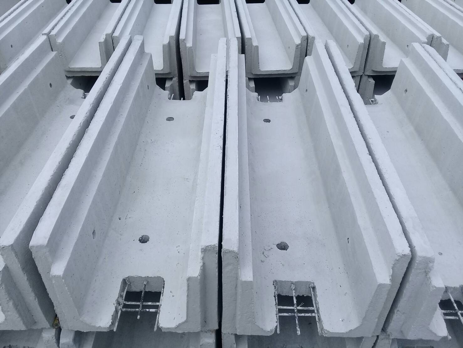 รางสายไฟฟ้าคอนกรีต (Electric Cable Gutter) - kanyongh