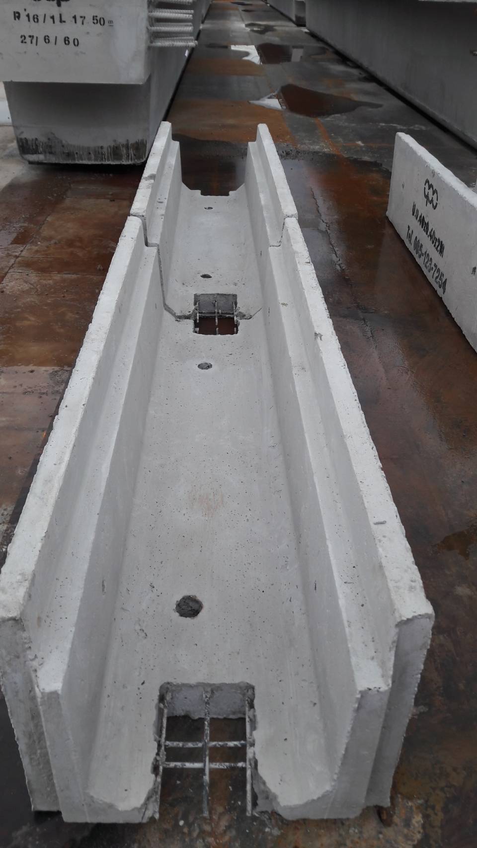 รางสายไฟฟ้าคอนกรีต (Electric Cable Gutter) - kanyongh
