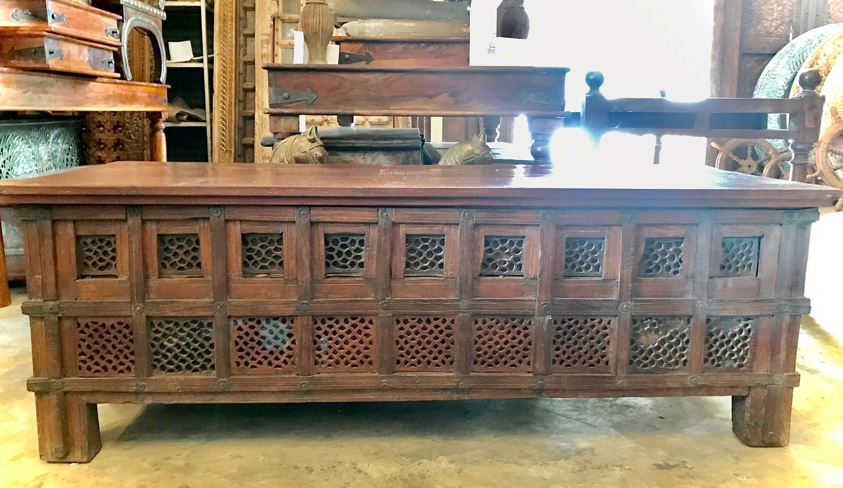 BX37 Antique Wooden Box Coffee Table - kamalaantique