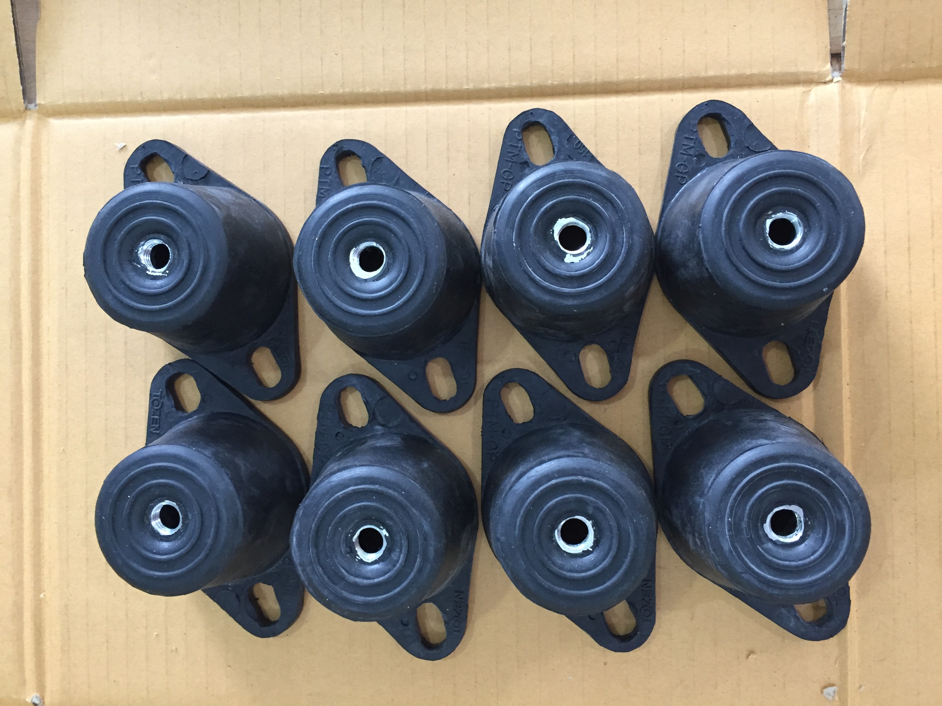 TOZEN - VIBRATION ISOLATOR RUBBER - fucons