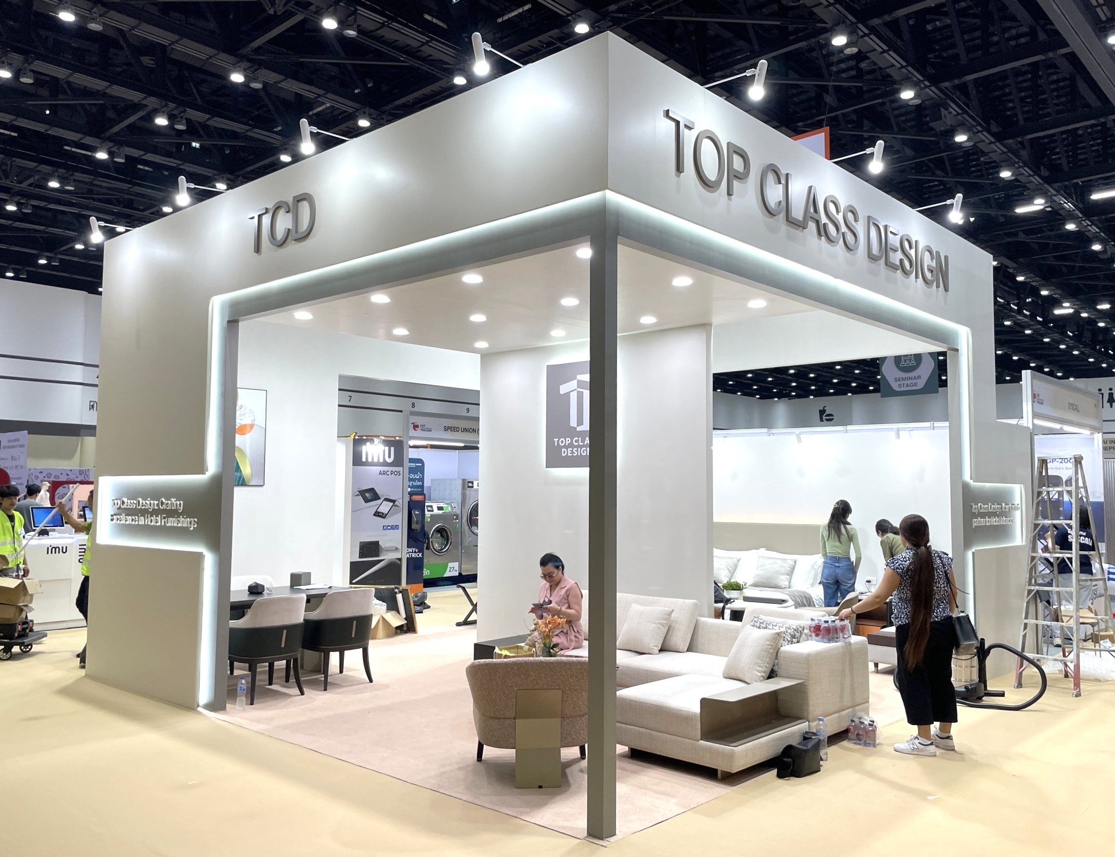 8 Booth Design Ideas for align your Business