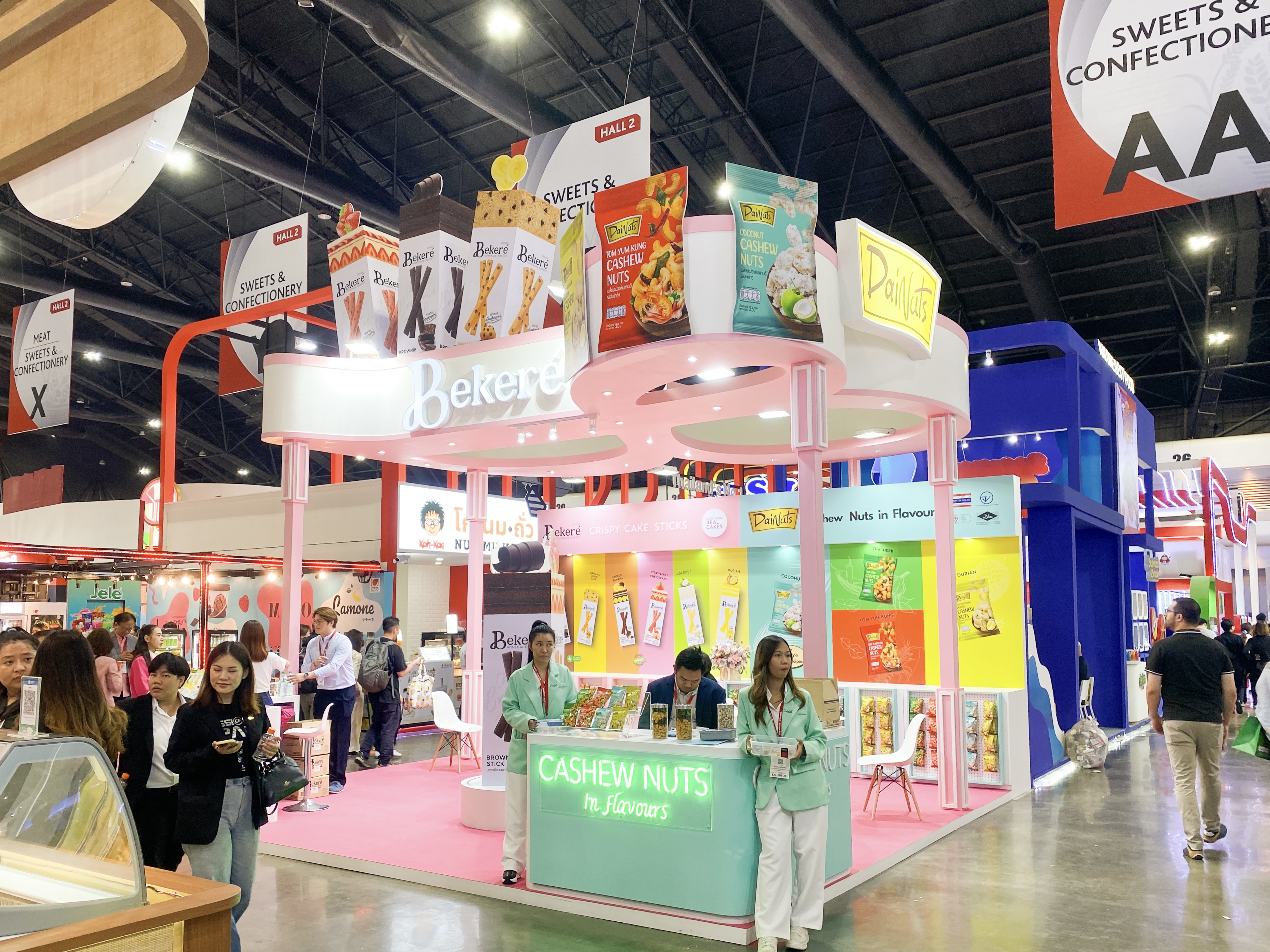 8 Booth Design Ideas for align your Business