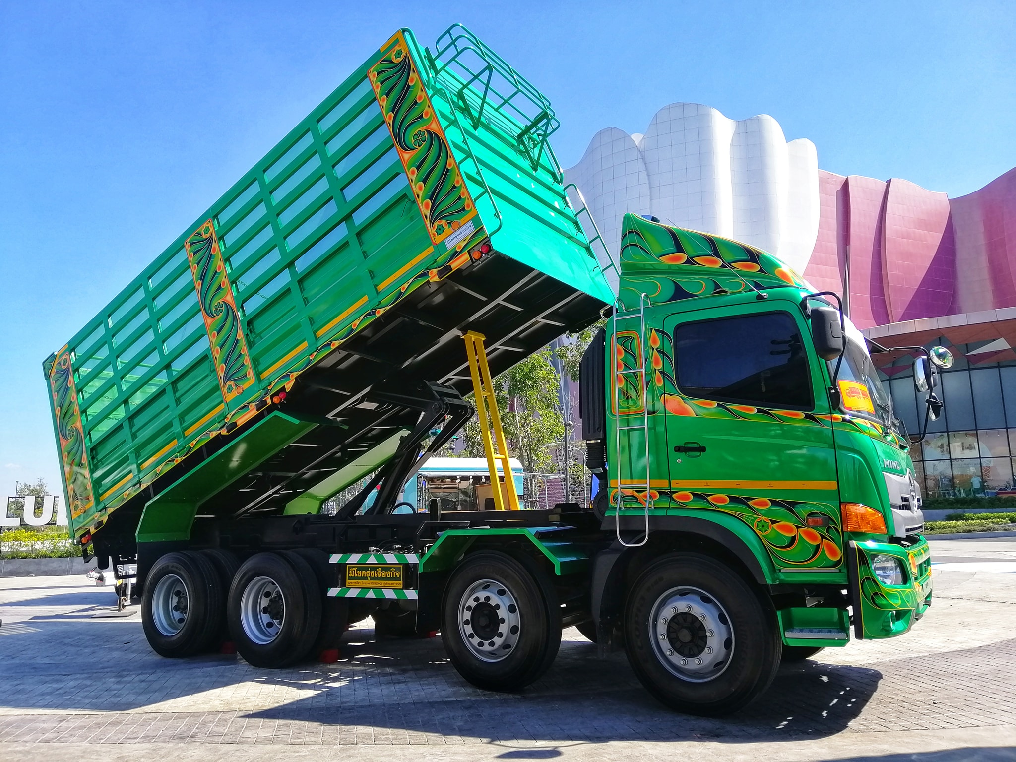 รถ 6 ล้อ รถ 10 ล้อ และ รถ 12 ล้อ - meechoke-truck