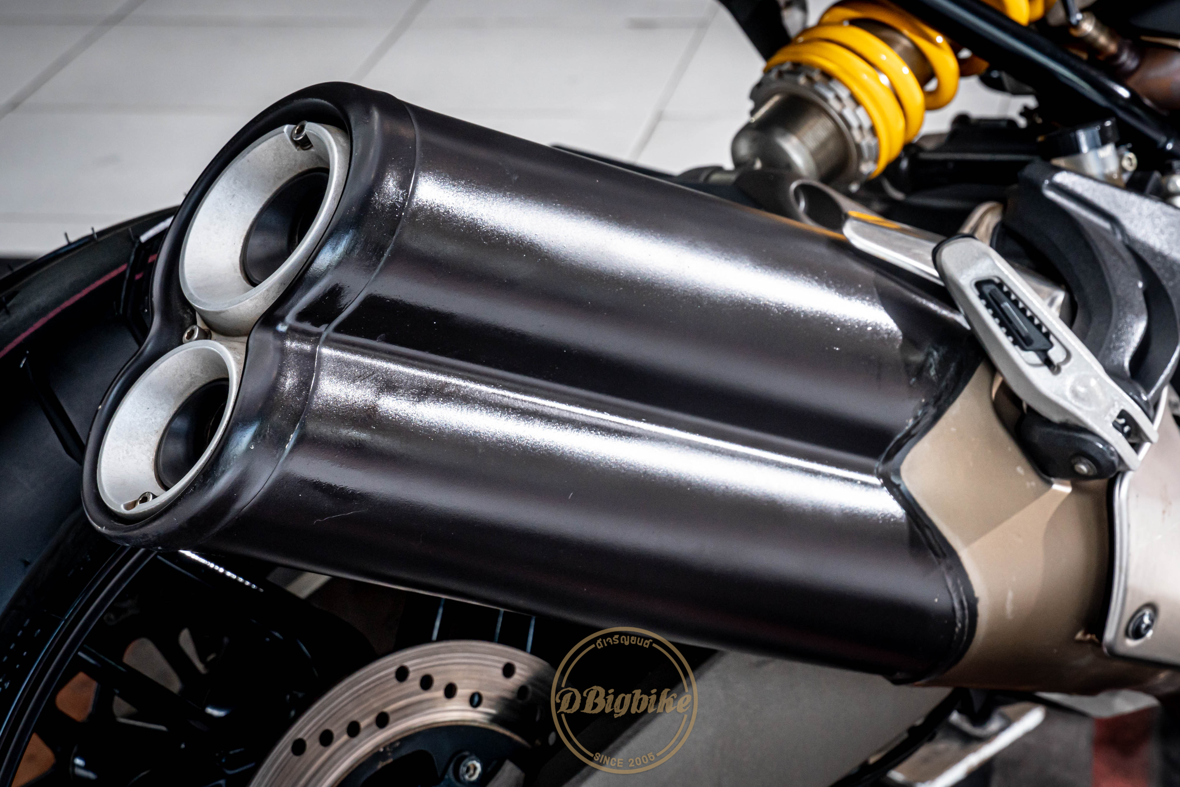Ducati Monster M821 - dbigbike