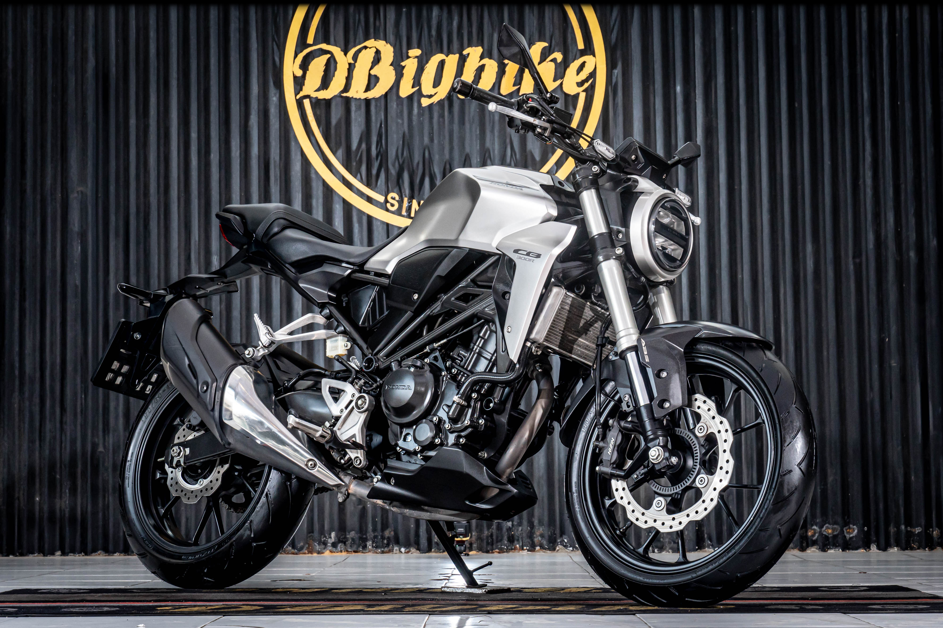 Honda CB300R - dbigbike