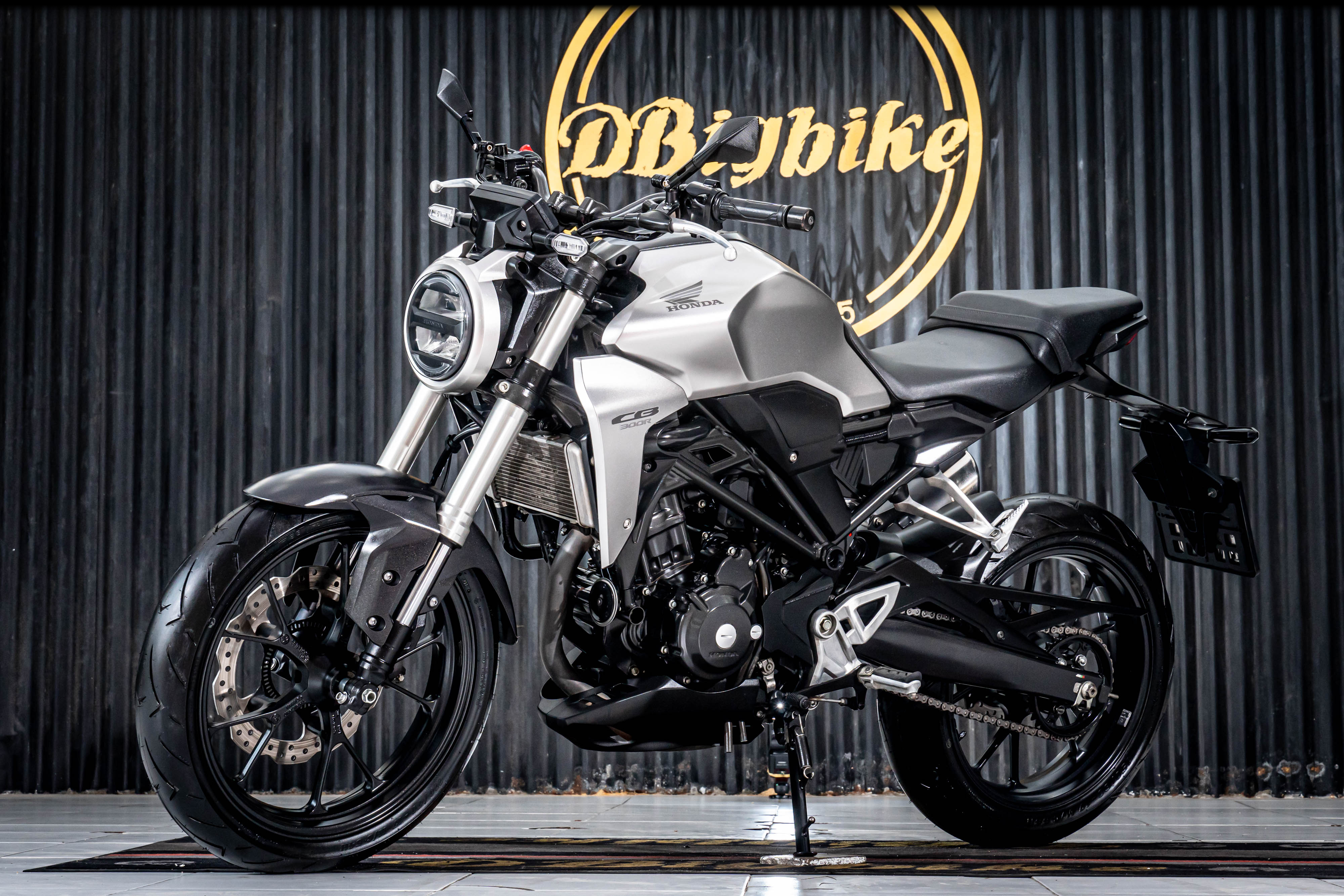 Honda CB300R - dbigbike