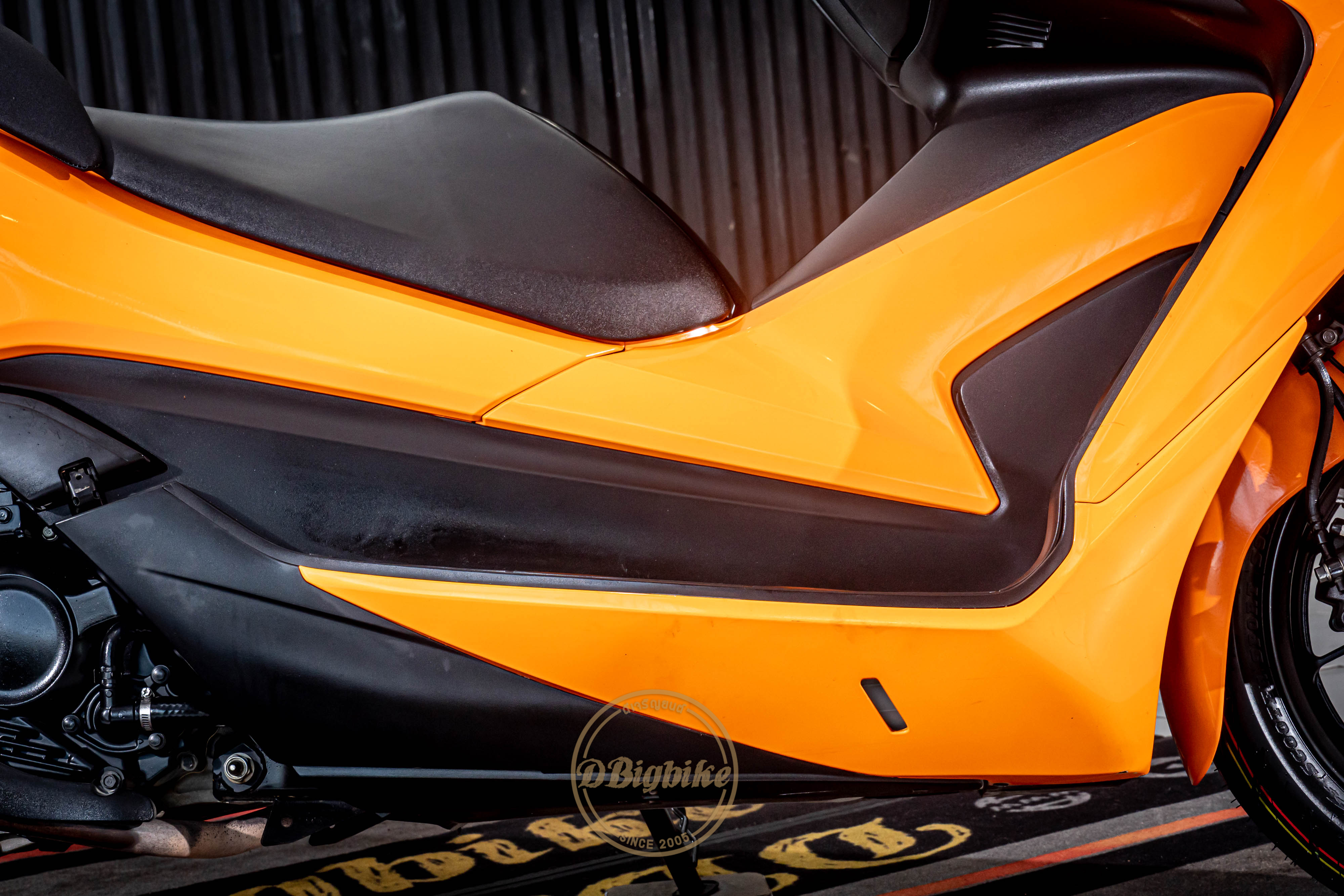 Honda Forza 300 - dbigbike