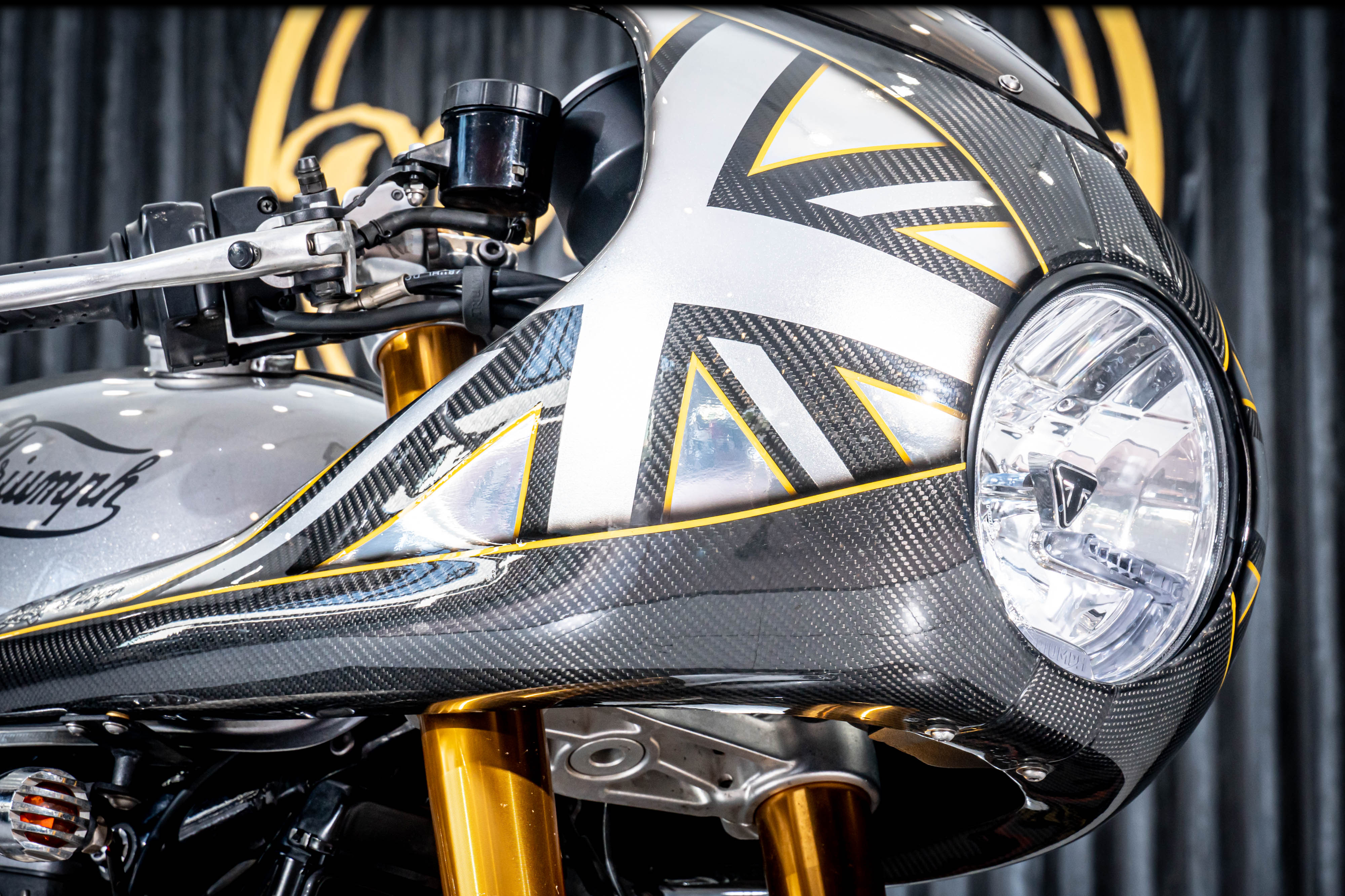 Triumph Thruxton R - dbigbike