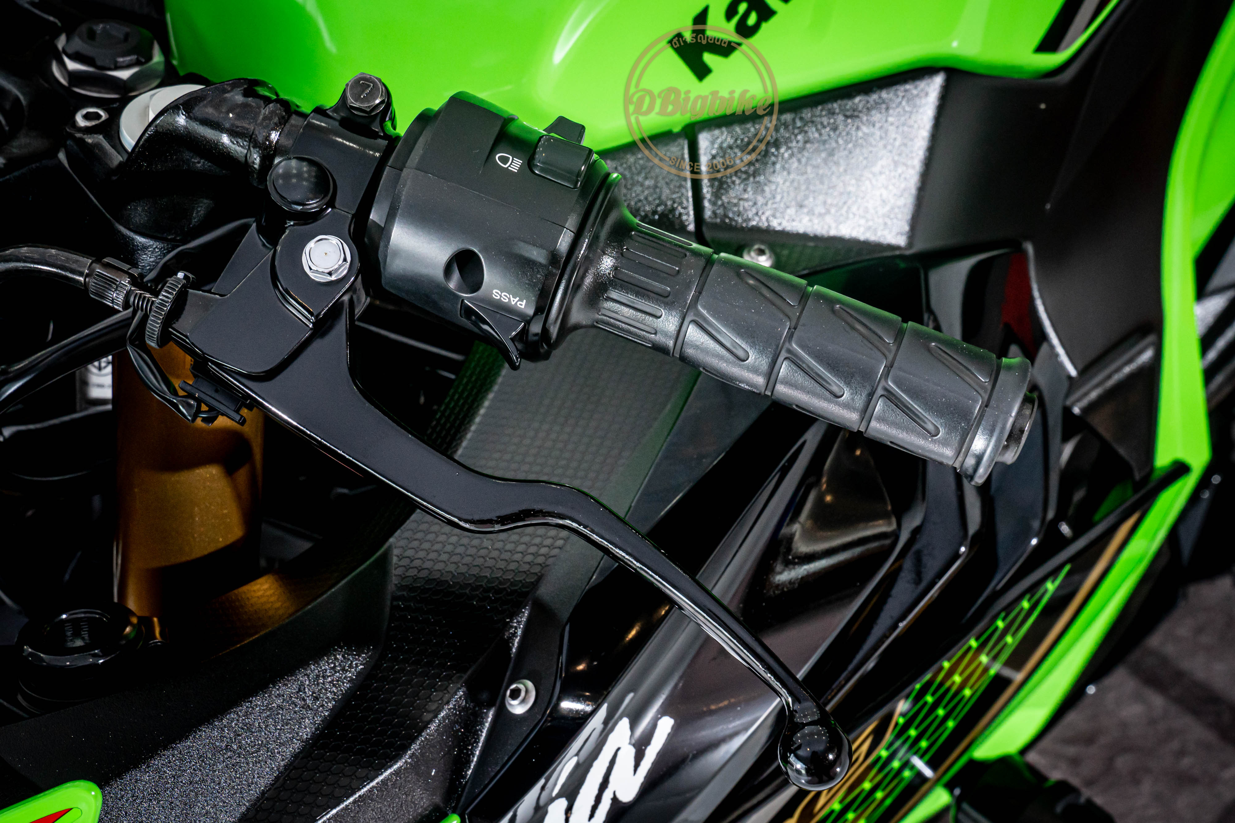 Kawasaki Ninja400 SE - dbigbike