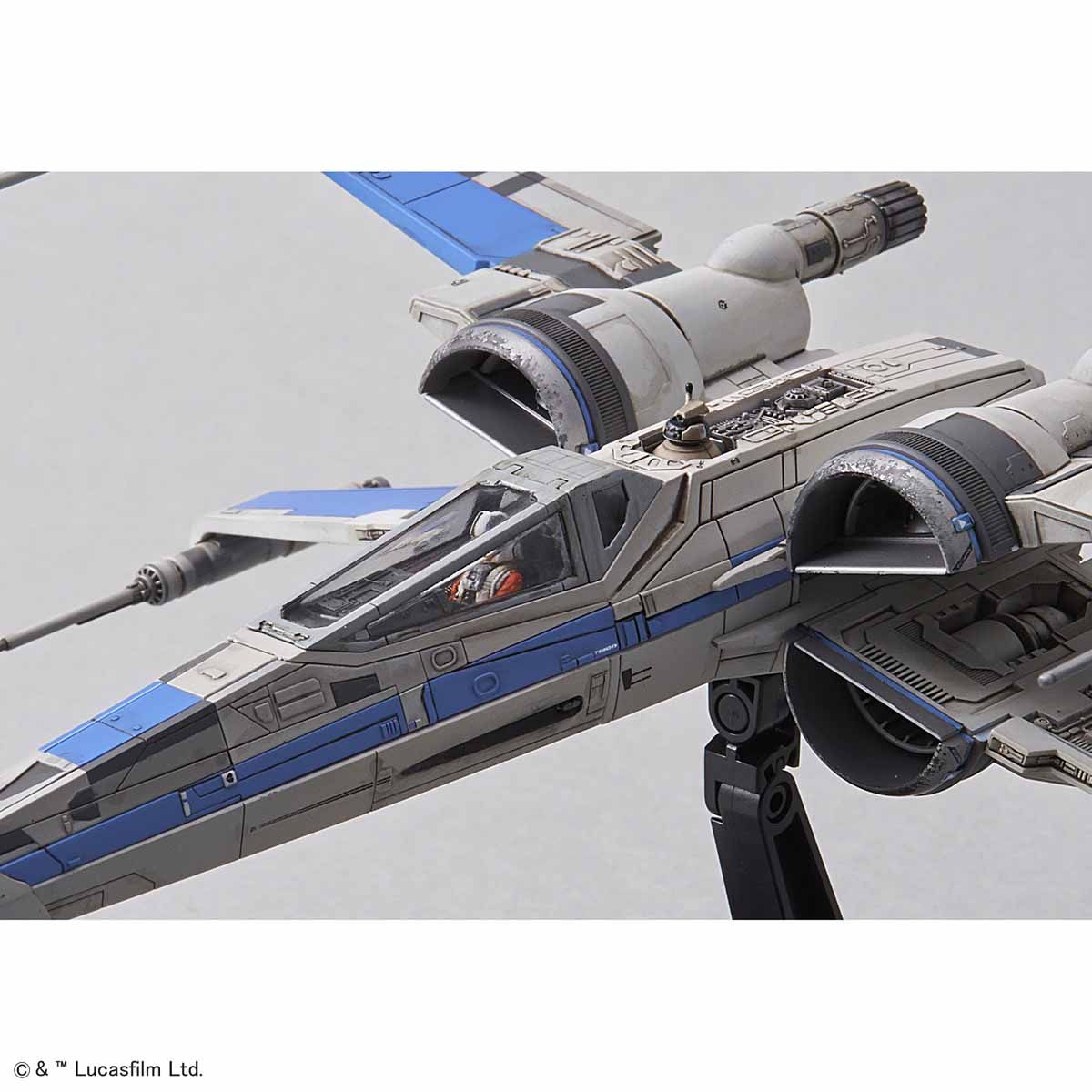 1/72 BLUE SQUADRON RESISTANCE X-WING FIGHTER - play2anime