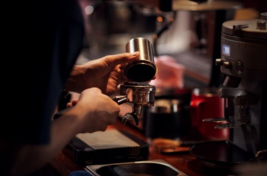 รู้จัก Slow Bar (สโลว์บาร์) ร้านกาแฟมาแรงที่ถูกใจใครหลายคน - baristabuddy