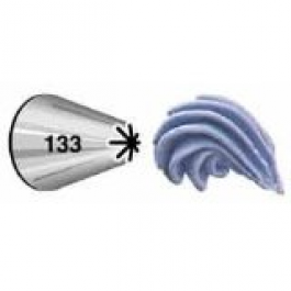 402-133 Wilton CLOSED STAR TIP #133 - bakeryland