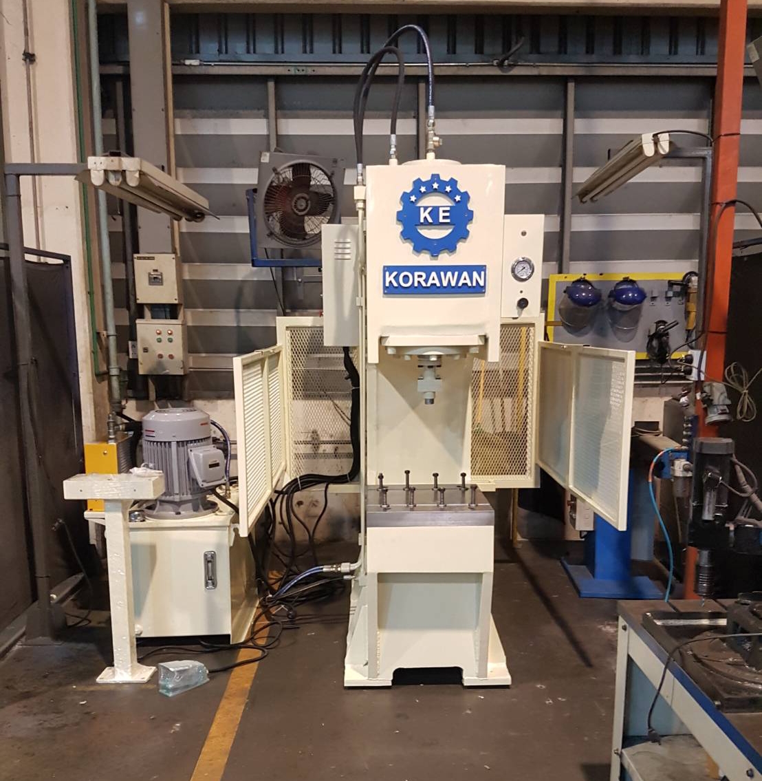 C-frame 60 Tons - korawanengineer