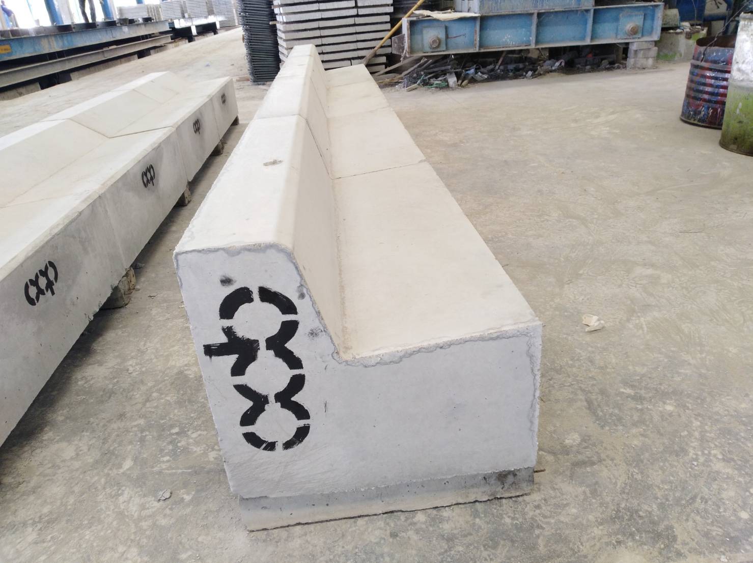 Concret curb and gutter & Mountable curb and gutter (คันหินรางน้ำ,คัน ...