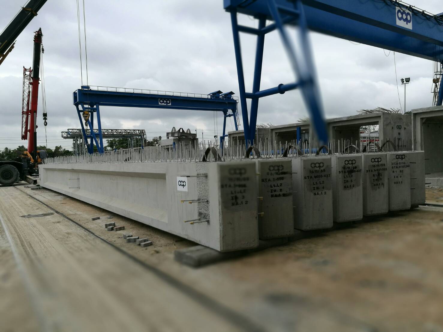 คานสะพานคอนกรีตอัดแรง (PLANK GIRDER AND GIRDER) - ccp