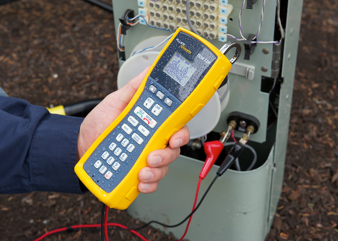 TS®54 TDR Test Set - flukenetworks