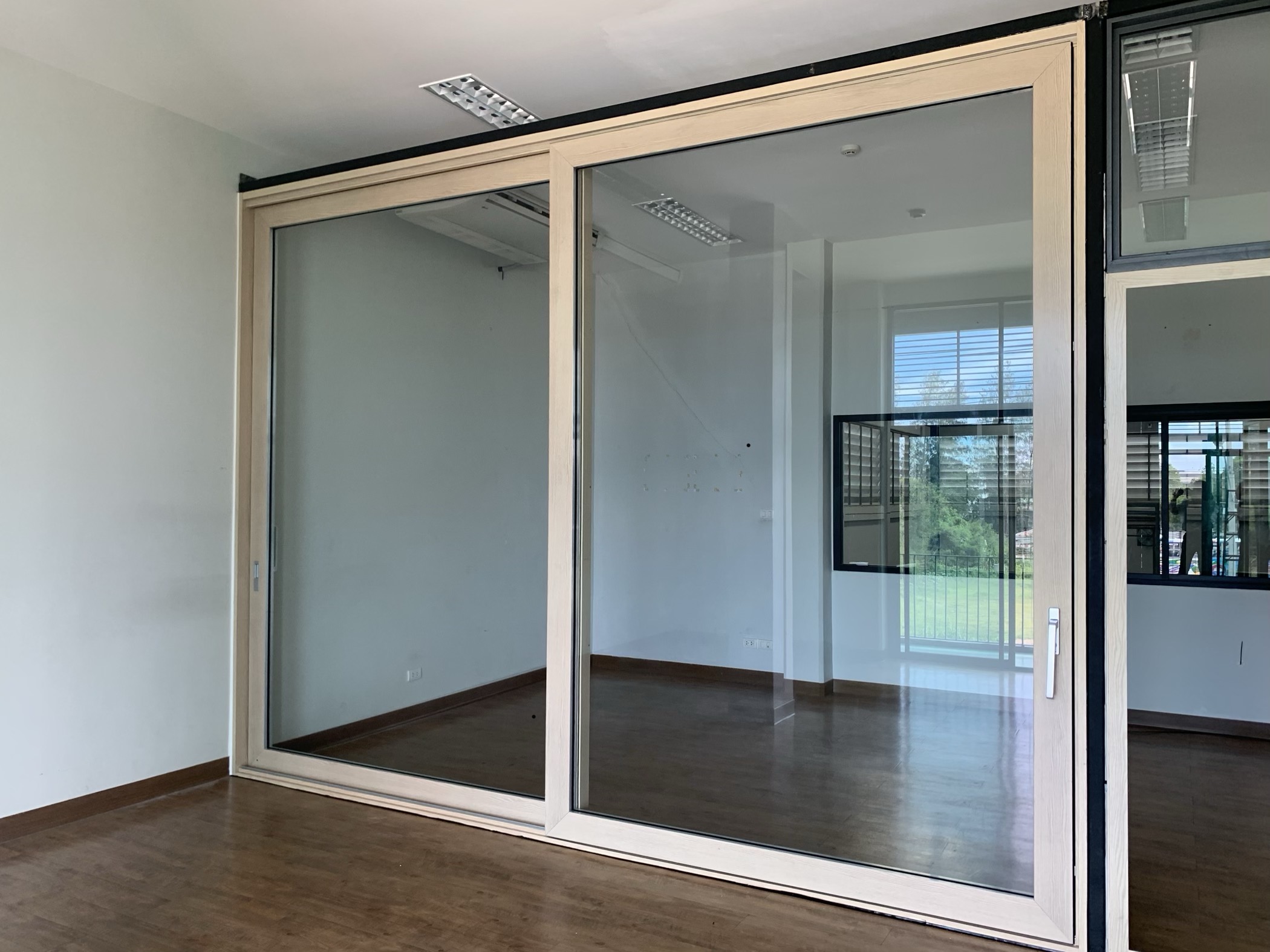 LIFT AND SLIDE DOOR SYSTEM - divasglassaluminium