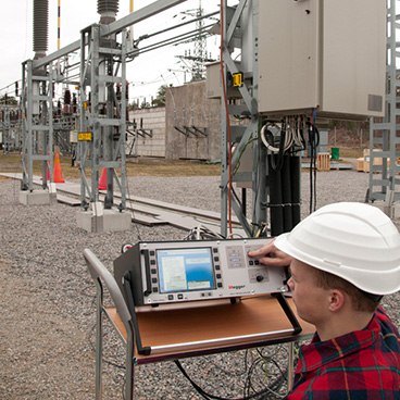 CIRCUIT BREAKER ANALYSIS SYSTEMS - megger