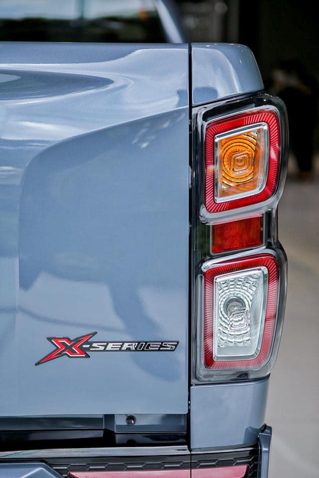 ALL NEW ISUZU D-MAX X-SERIES - santiisuzu