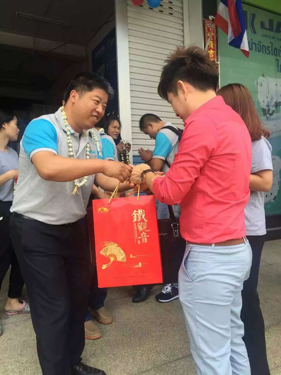 ตัวแทน JACK เข้าเยี่ยม TCM Sewing Machine ที่ประเทศไทย - tcmsewing