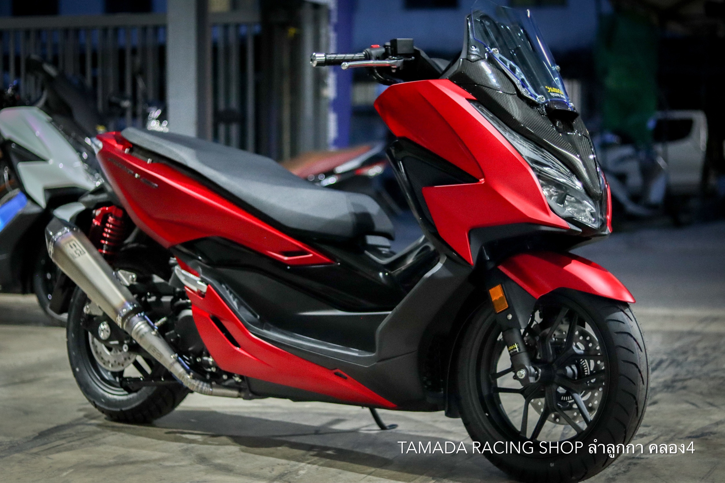 Forza 350 สีแดงด้าน 2022 1km จากศูนย์ พร้อม ทรงซิ่ง กลับบ้าน หล่อๆเลย ...