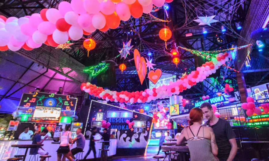 Pubs and Bars in Koh Samui - kosamuipoolvilla