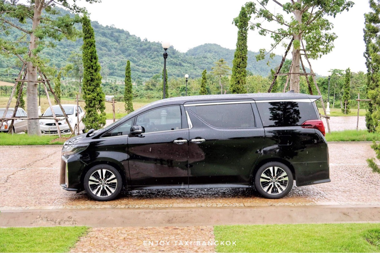 Luxury van car service Toyota Alphard | Enjoy Taxi Bangkok ...