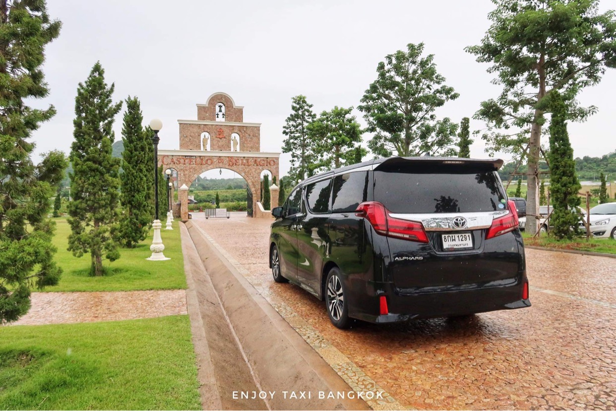 Luxury van car service Toyota Alphard | Enjoy Taxi Bangkok ...
