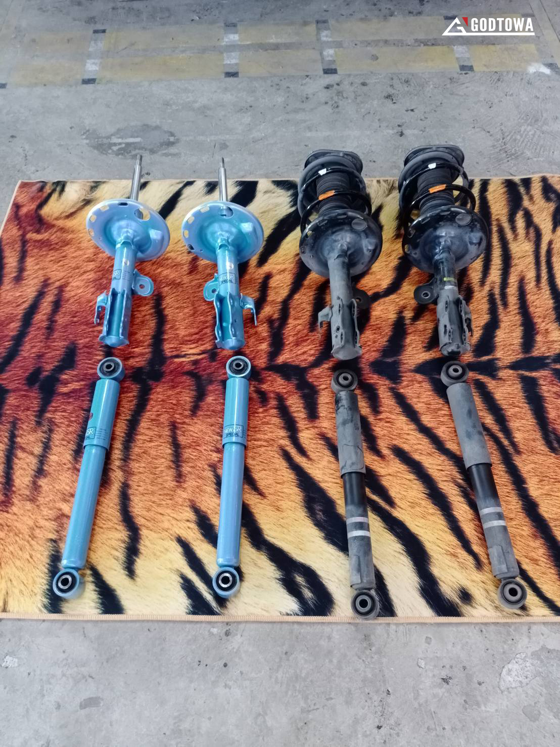 kayaba new sr special KAYABA SHOCK