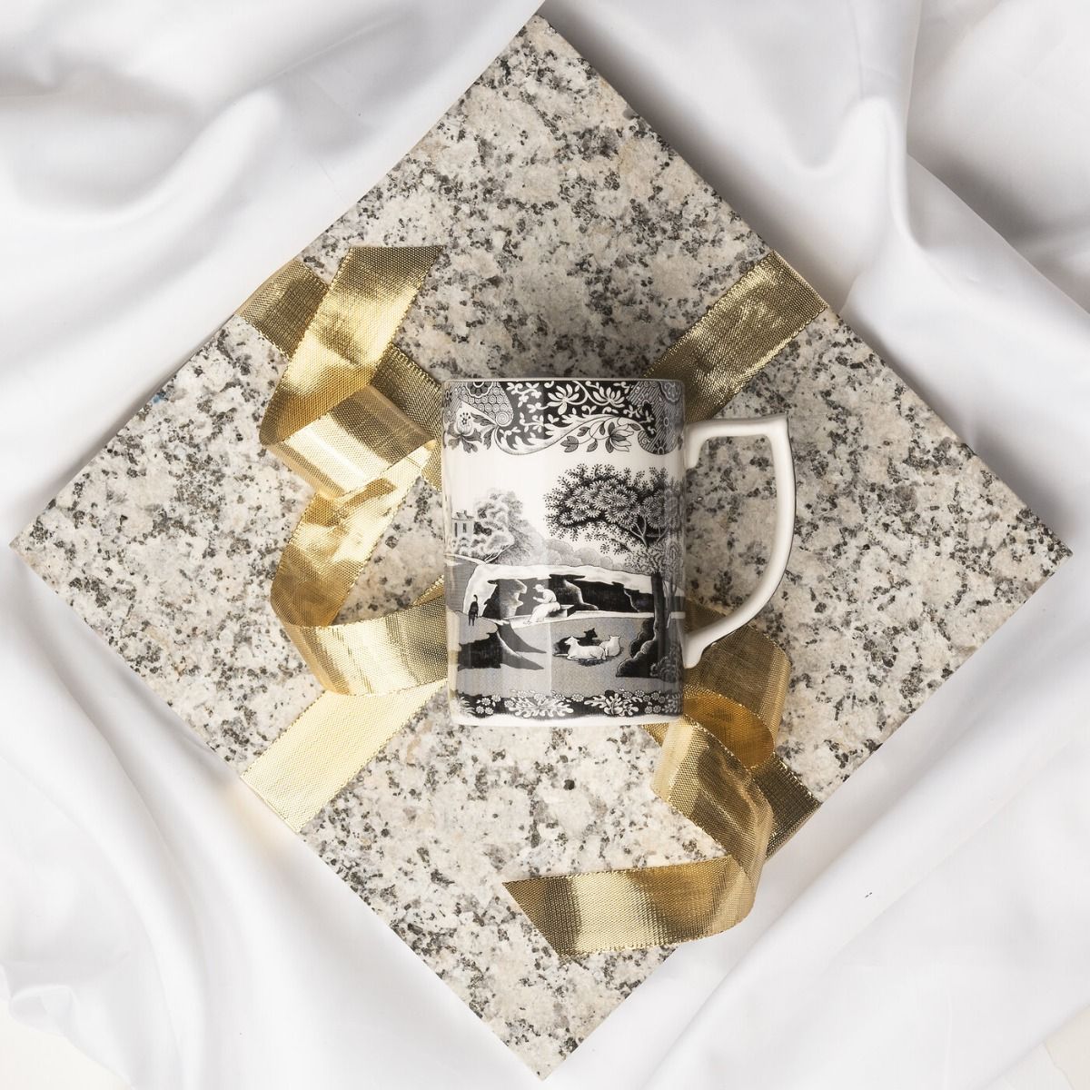 Spode Black Italian Mug - blueandwhitethailand