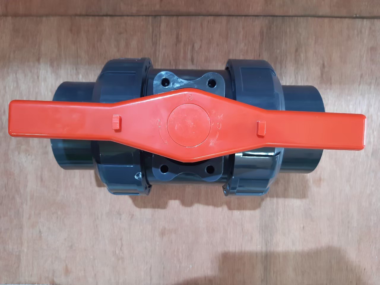 UPVC True Union Ball Valve 150PSI at 150 °C Seat PTEE DN 50 DN 80 ...