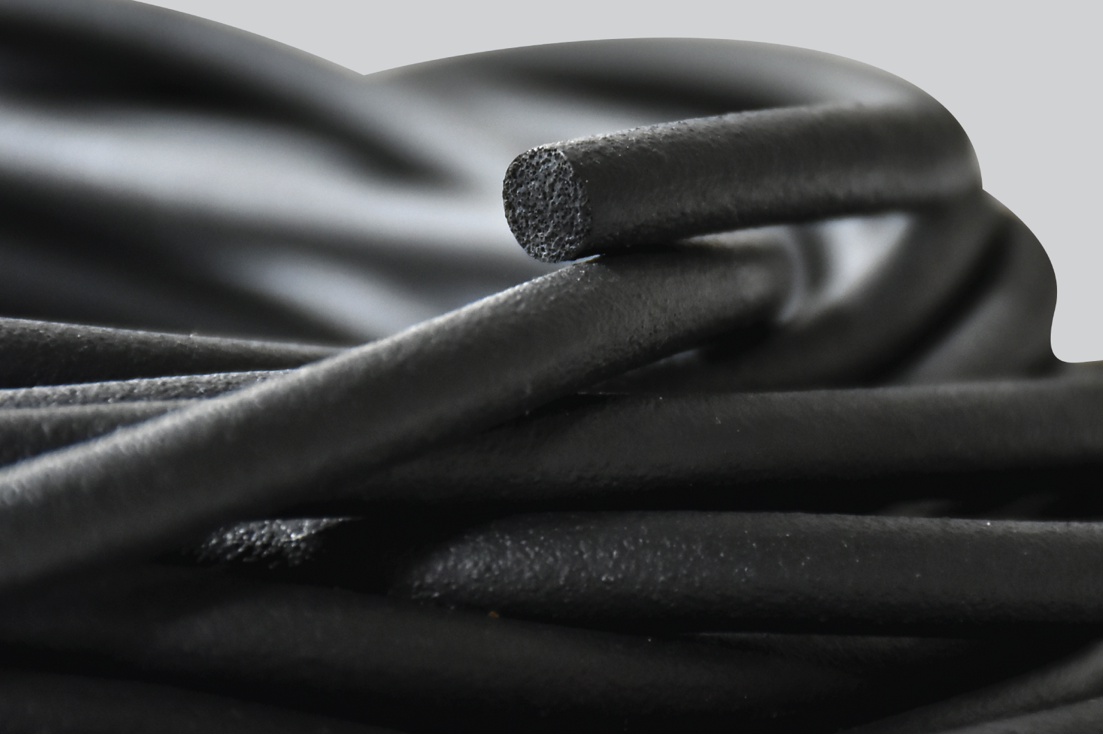 ROUND CORD SPONGE RUBBER - polytechindustry