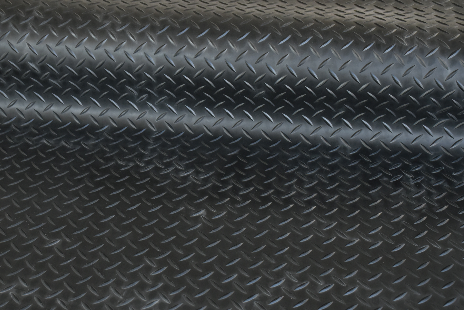 DIAMOND PATTERN RUBBER MAT / ANTI-SLIP - Polytechindustry
