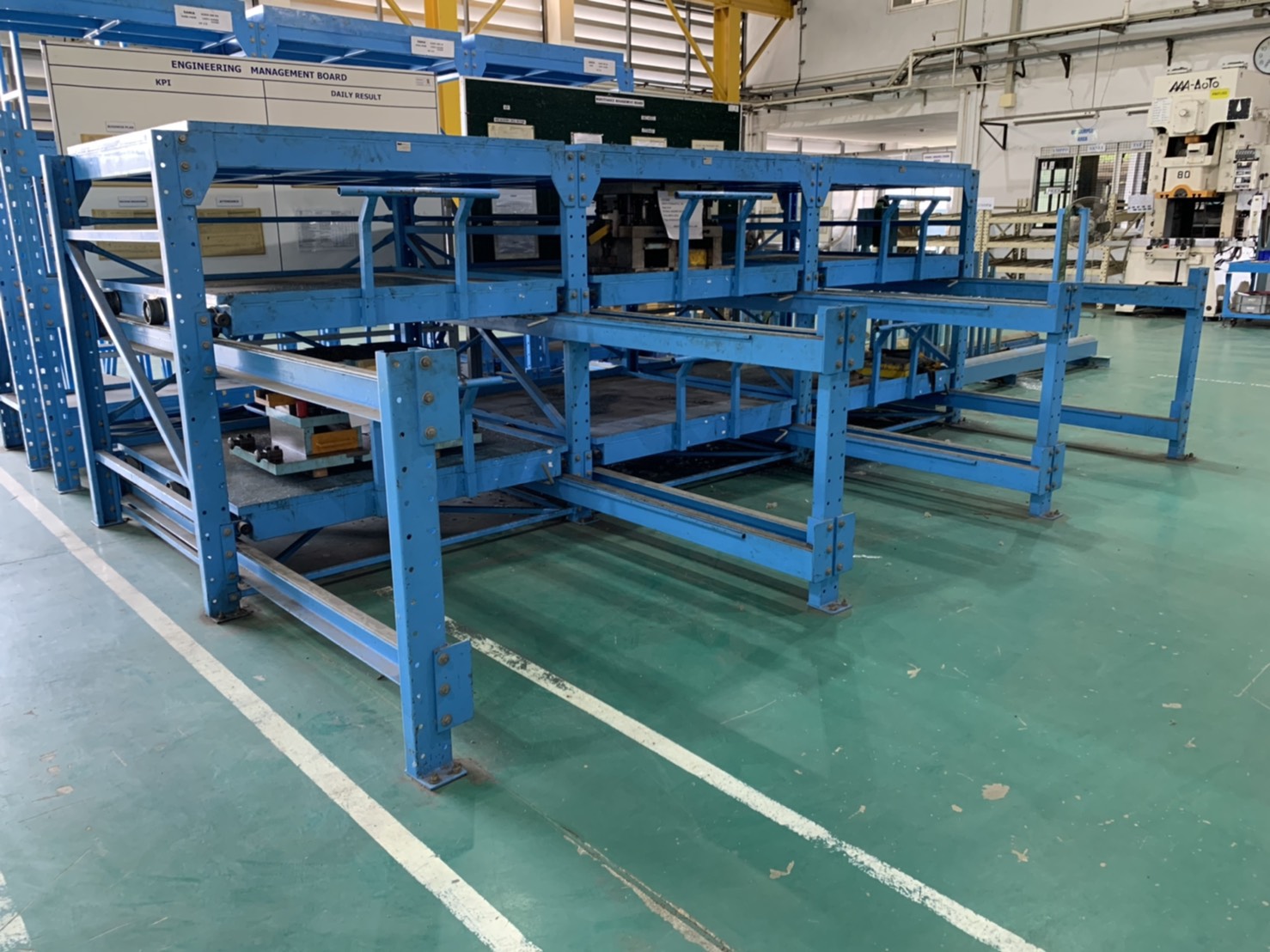 Mold Rack Slide - iom-solutions