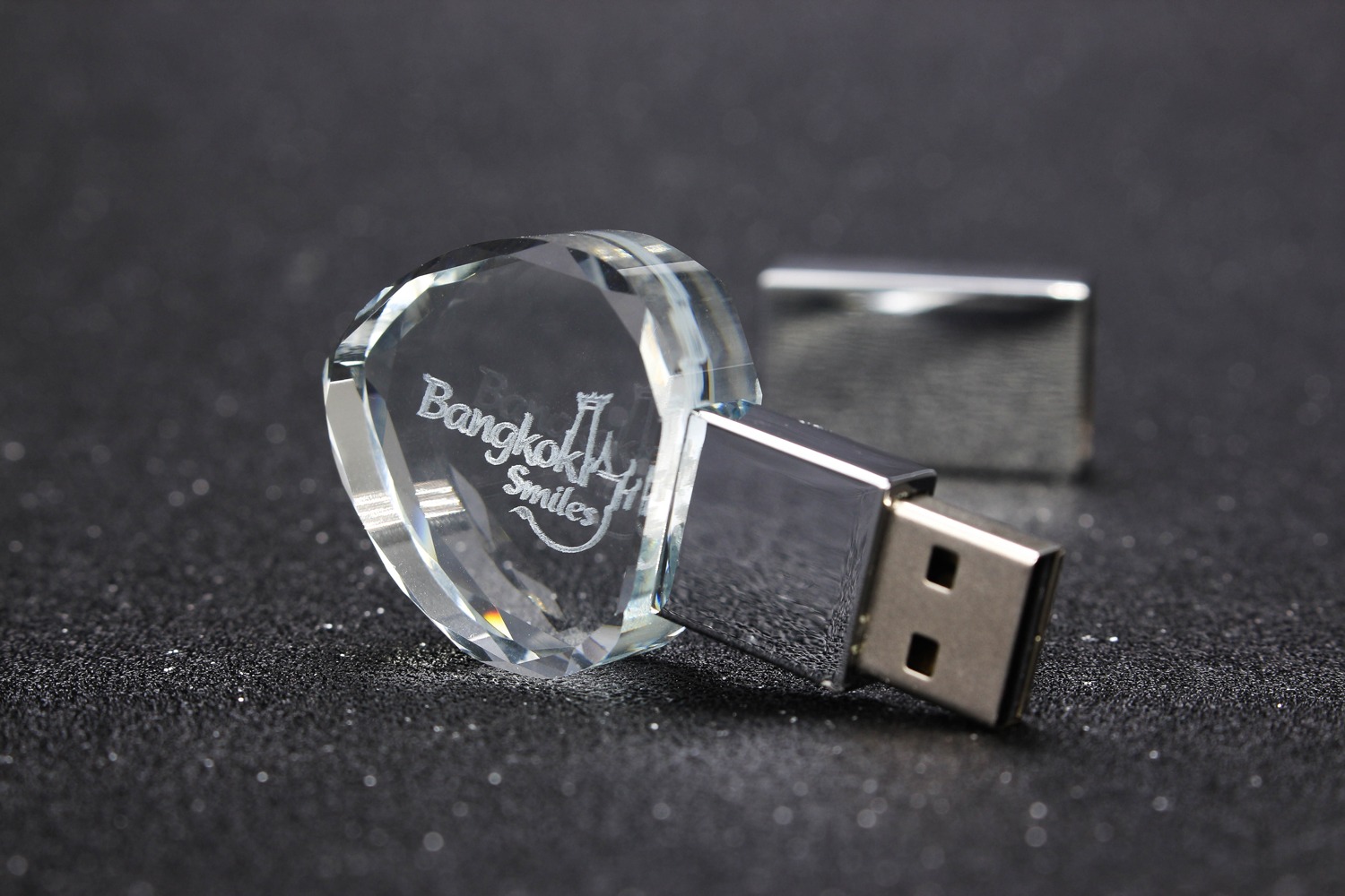 UR-07 Crystal Flash Drive แฟลชไดร์ฟ คริสตัล - sumuppremium