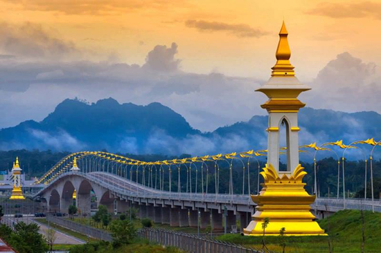 สะพานมิตรภาพ ไทย-ลาว 3 อีกหนึ่งสะพานสวยในสยามประเทศ - l2btravel
