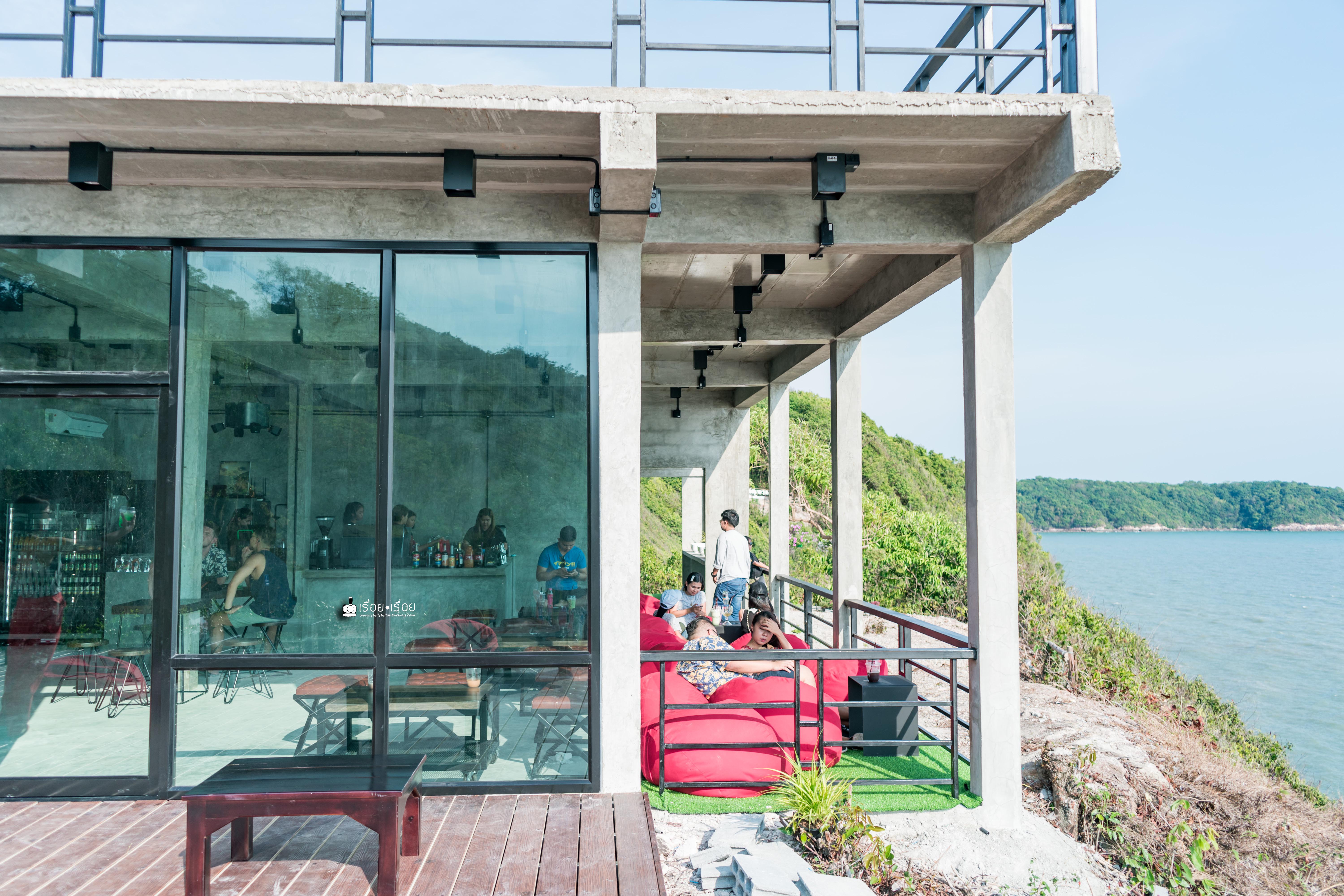 Sky View Cafe' เช็คอิน ปักหมุด คาเฟ่เปิดใหม่บนเขาวิวหลักล้านที่ห้ามพลาด ...