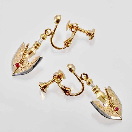 [Price 4,950/Deposit 3,950][JUNE2025] Golden Arrow Earrings, Jojo's ...