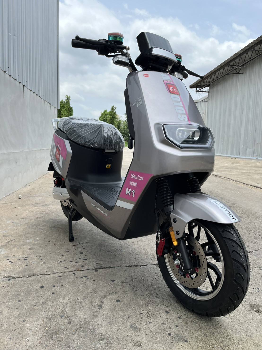 SOLOS P-N15 Electric Scooter | Bangkok EV Plus