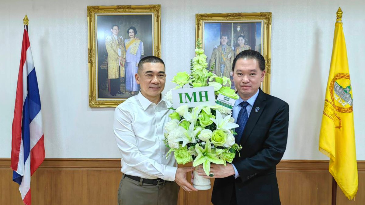 Dr. Sitthiwat Kamkadwong, Chairman of the Executive Committee IMH ...