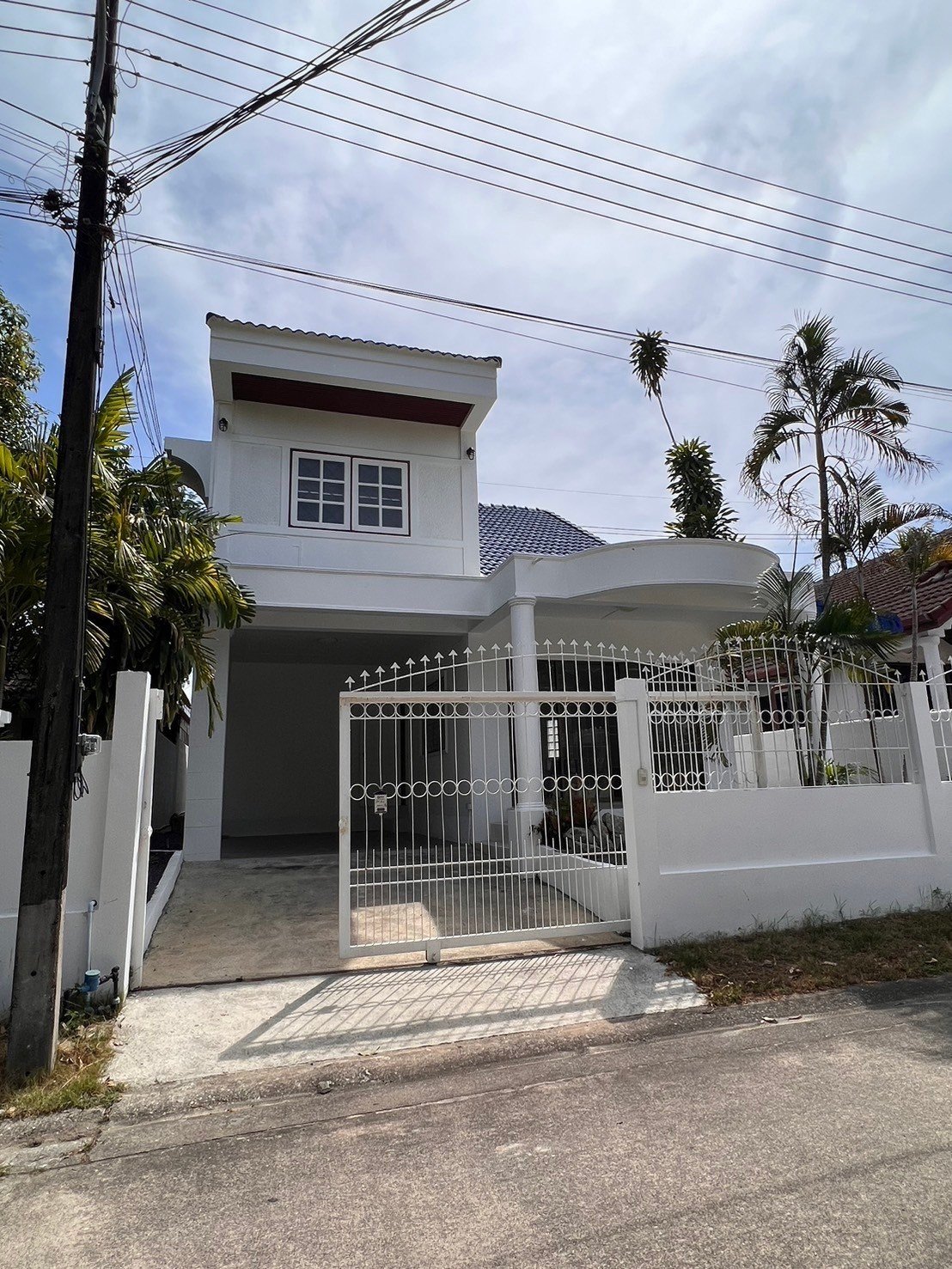 11R0416 This house for rent 3 bedroom 3 bathroom 45,000/month at kohkaew