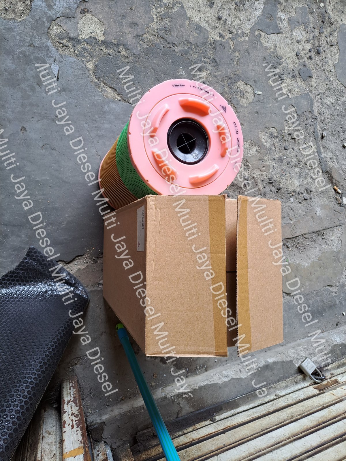 AIR FILTER DEUTZ 01182953