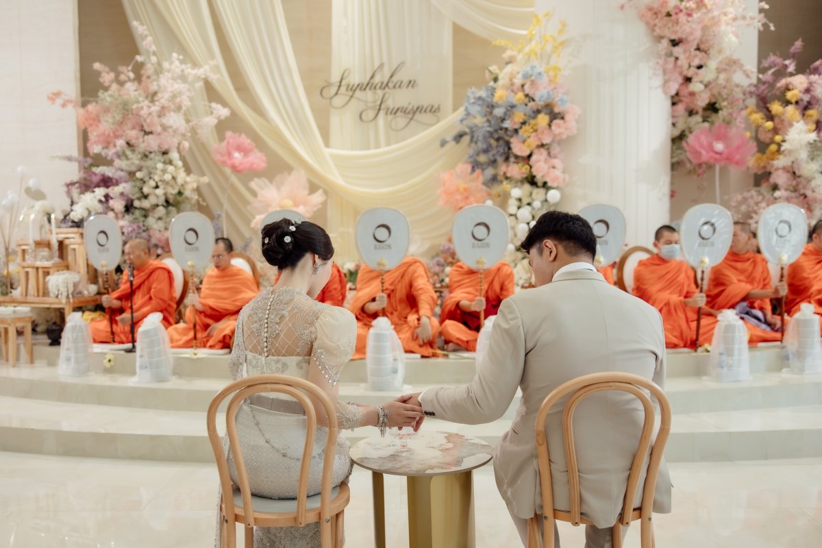 A Deep Dive into Complete Traditional Thai Wedding Ceremonies: Monk ...