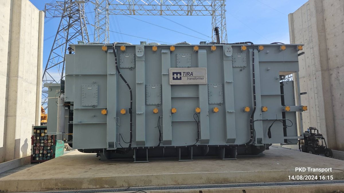 Transformer / Jacking and Skidding