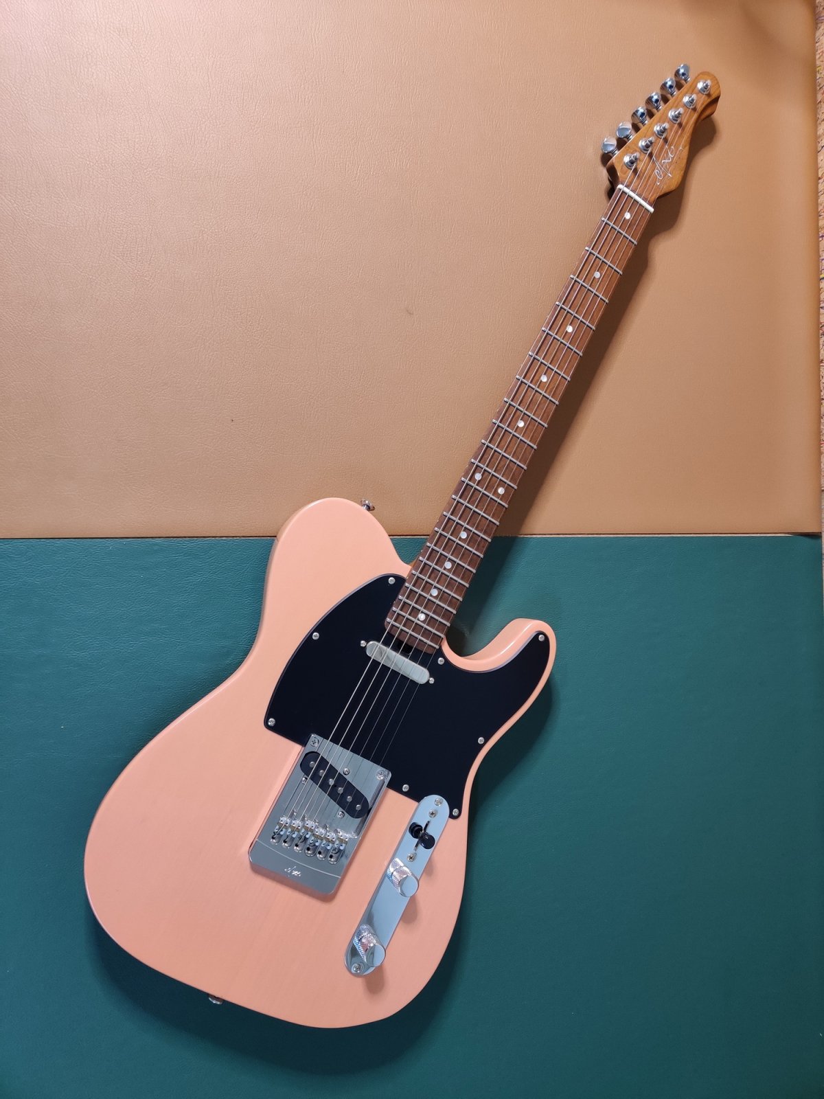 Enxi Guitar Pink no.02